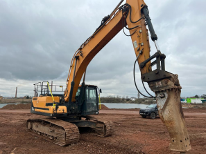 Hyundai HX300L Excavator, 2016 - Plant and Industrial Equipment